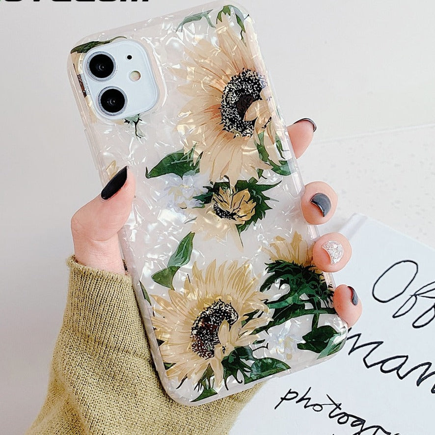 02_Retro Sunflower iPhone Case | HoHo Cases